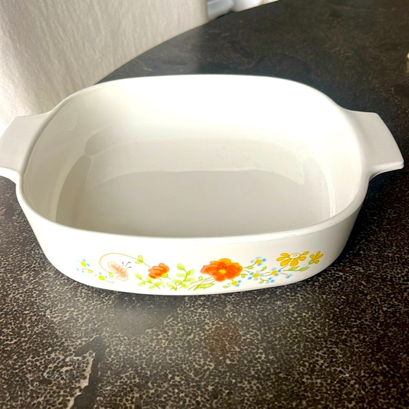 Corningware | Kitchen | Euc Vintage Wildflowers Pattern White Corning ...